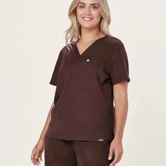 Mediclo | Tops | Nwt Mediclo Womens Tencel Sal Essential Scrub Top In ...